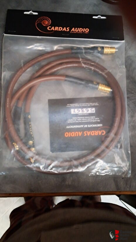 Cardas Golden Presence 1M RCA interconnects Photo #5302020 - US Audio Mart