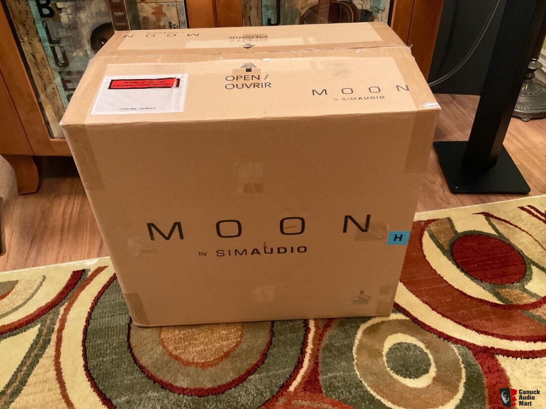 MOON by Simaudio VOICE 22 Speakers Shipping Included****PRICED TO SELL ...