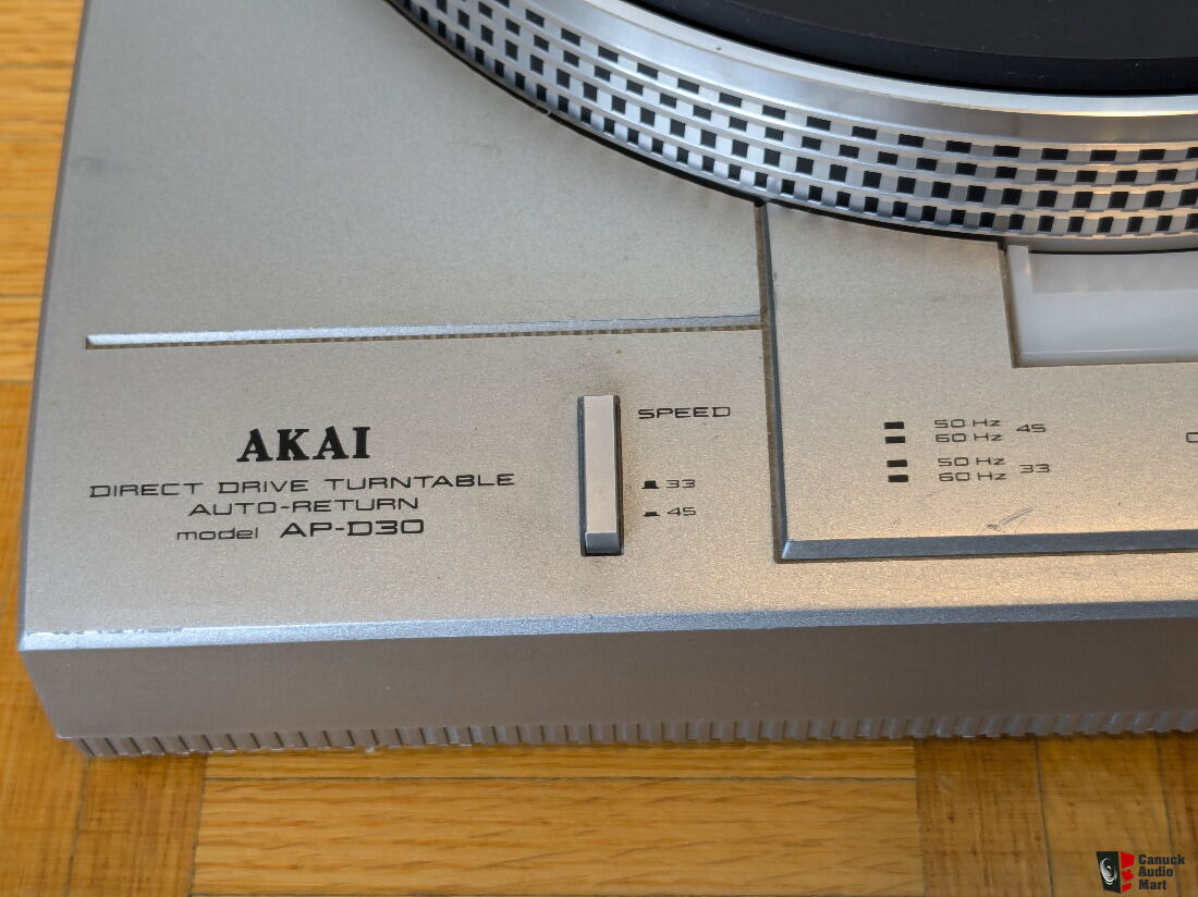 AKAI AP-D30 direct drive auto-return turntable
