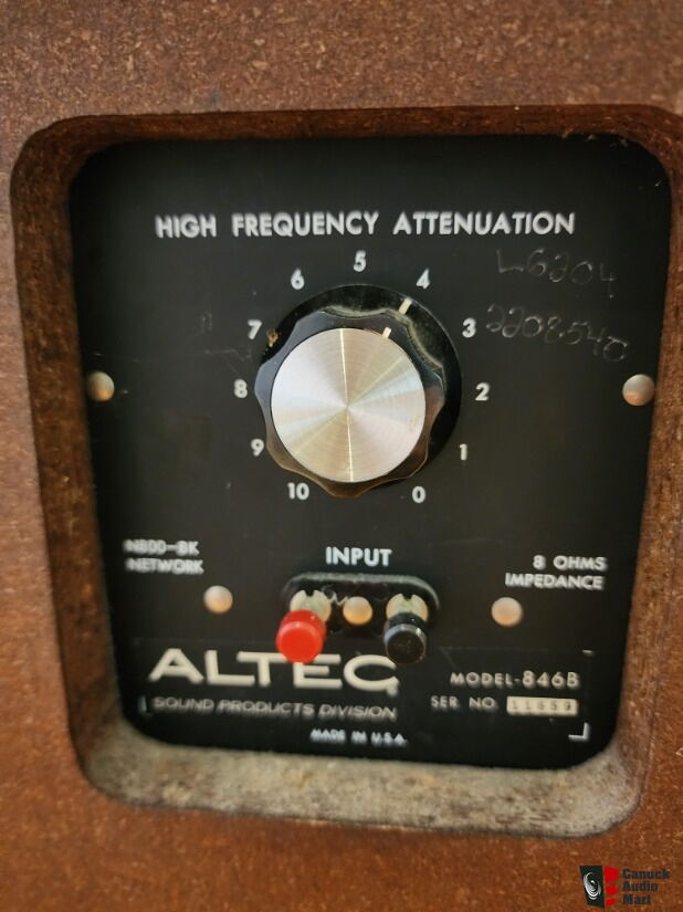 Altec Valencia 846B - gorgeous walnut