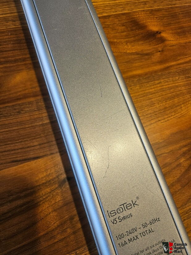 Isotek V5 Sirius ultra-high performance 16A power bar, photo sample ...