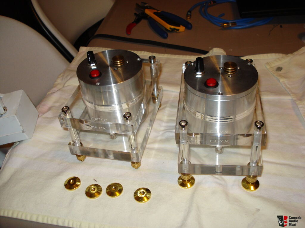 FFYX Turntable Motors and Housings Photo #532689 - Canuck Audio Mart