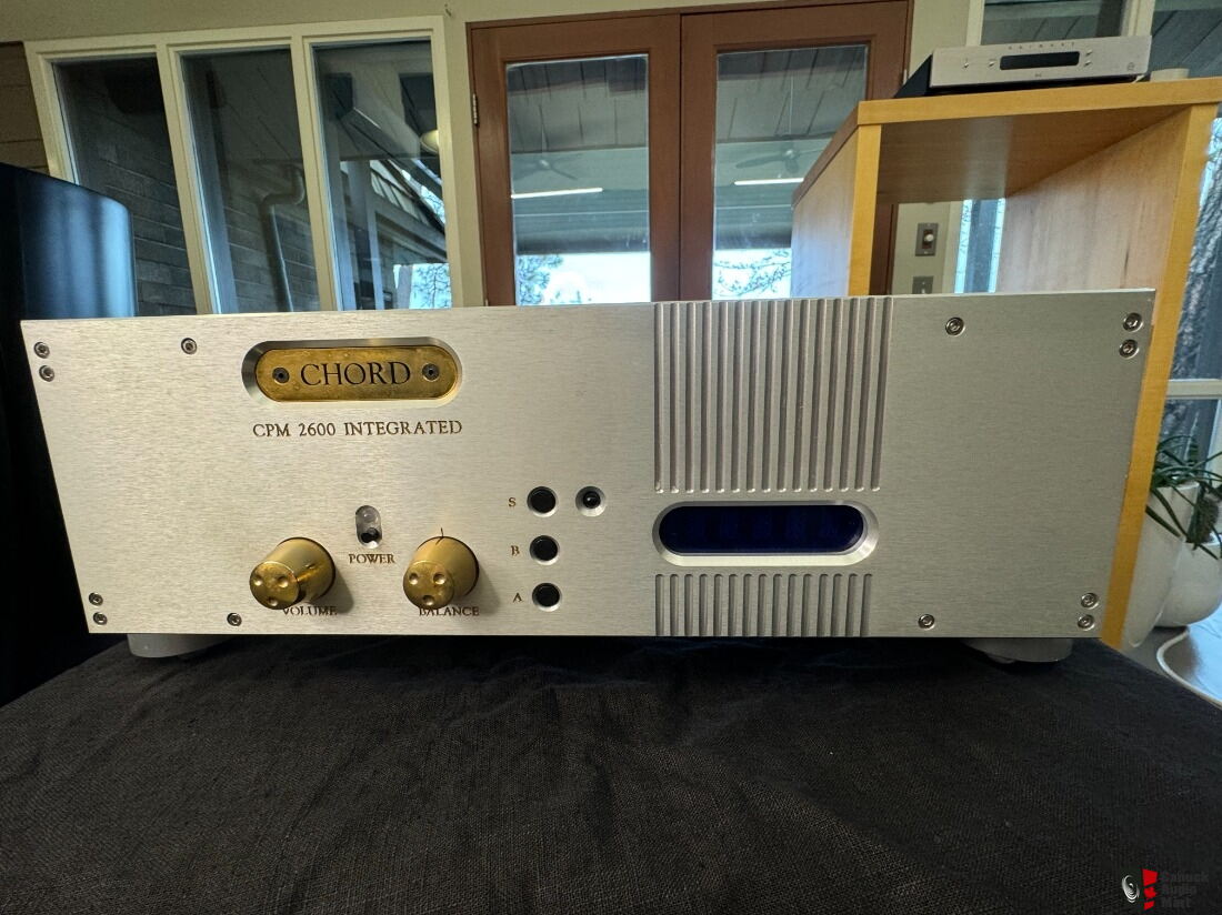 Chord integrated 2600 amplifier | 2 channel | Silver | Used ...