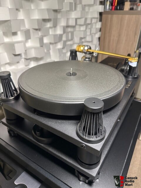 SME 30.2 with Thales STATEMENT Photo #5337502 - Canuck Audio Mart