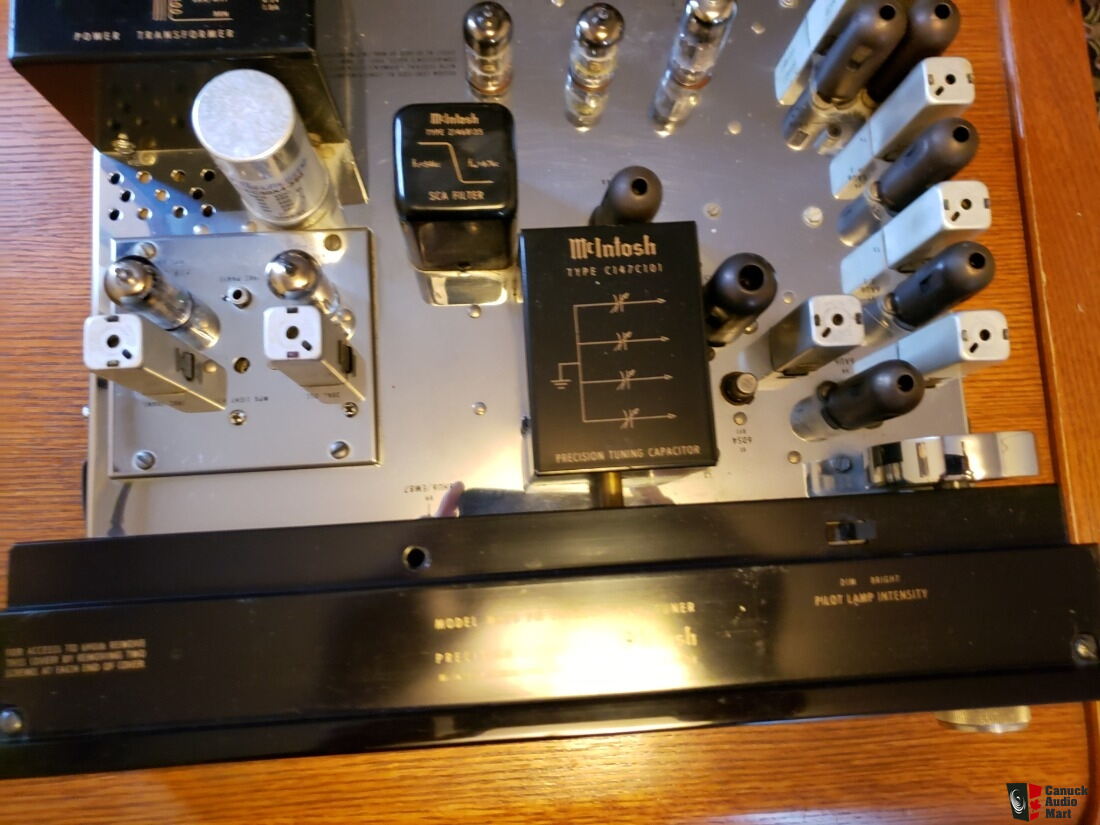 Beautiful McIntosh MR71 FM Tube Tuner Photo #5349952 - Canuck Audio Mart