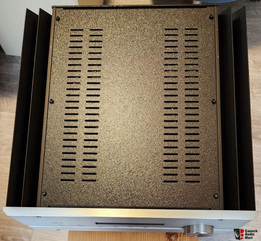 Pass Labs Int-30A Integrated Amplifier Photo #5363861 - Canuck Audio Mart