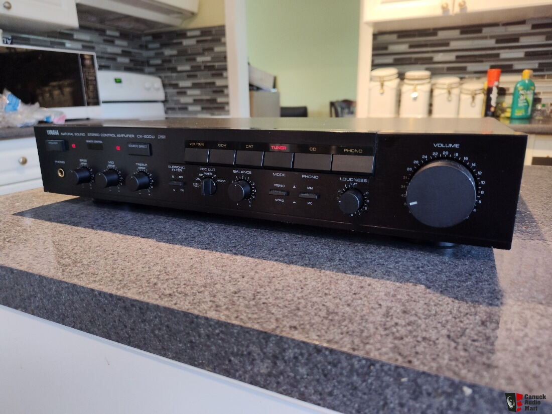 Yamaha CX-600U Preamplifier