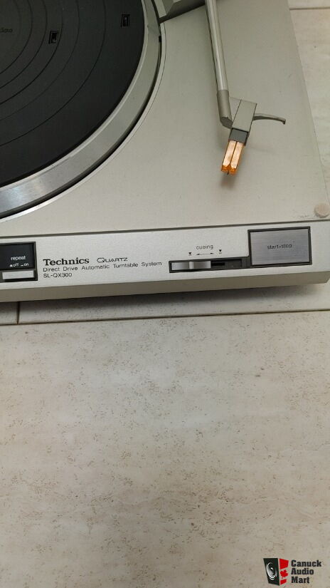 Beautiful Technics SL-QX 300 Direct drive Turntable Serviced Photo ...
