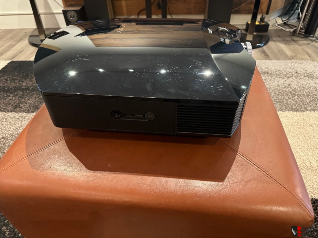 Sony VPLHW65 ES SXRD Projector Photo #5378738 - Canuck Audio Mart