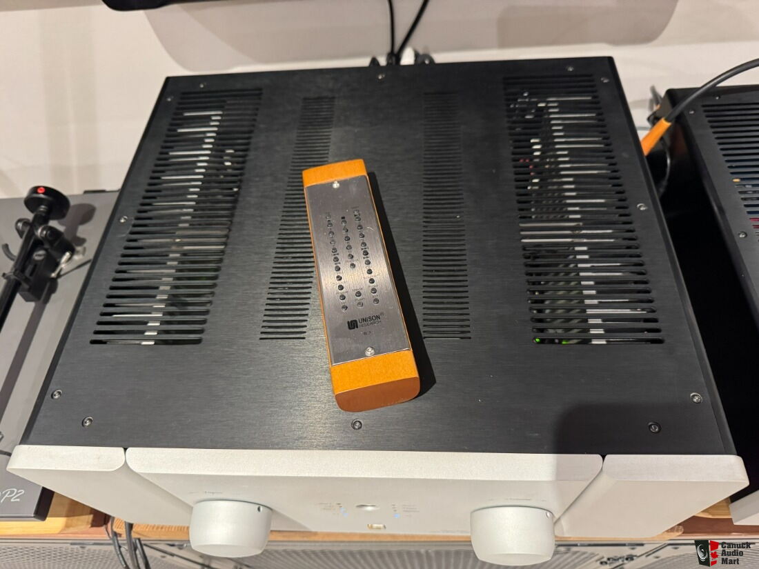 Unison Research Unico 90 Hybrid Integrated Amp Photo #5384770 - Canuck ...