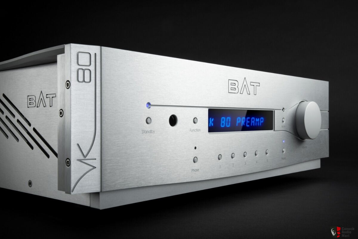 BAT VK-80 SuperTube preamplifier + VK-80t 60 watts power amplifier ...