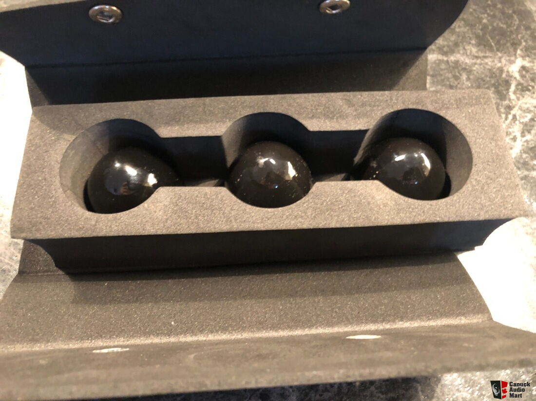 Audio Isolation Platform + Isolation Footers (8) Photo #5388481 ...
