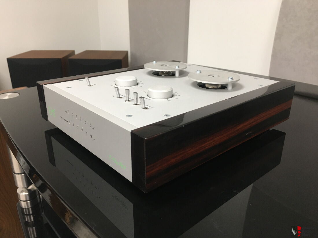 EAT E-Glo Petit Phono Preamplifier Dealer Ad - US Audio Mart