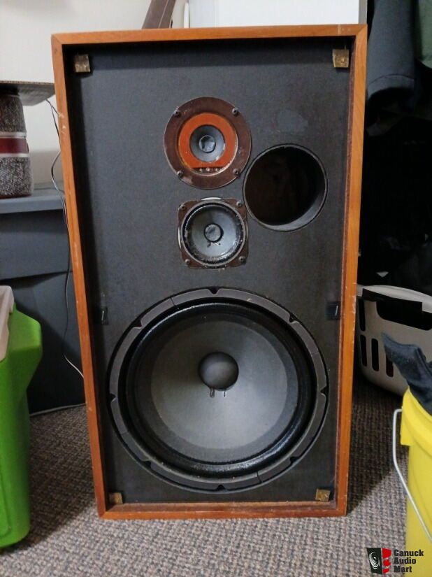 House speakers Photo #5391079 - Canuck Audio Mart