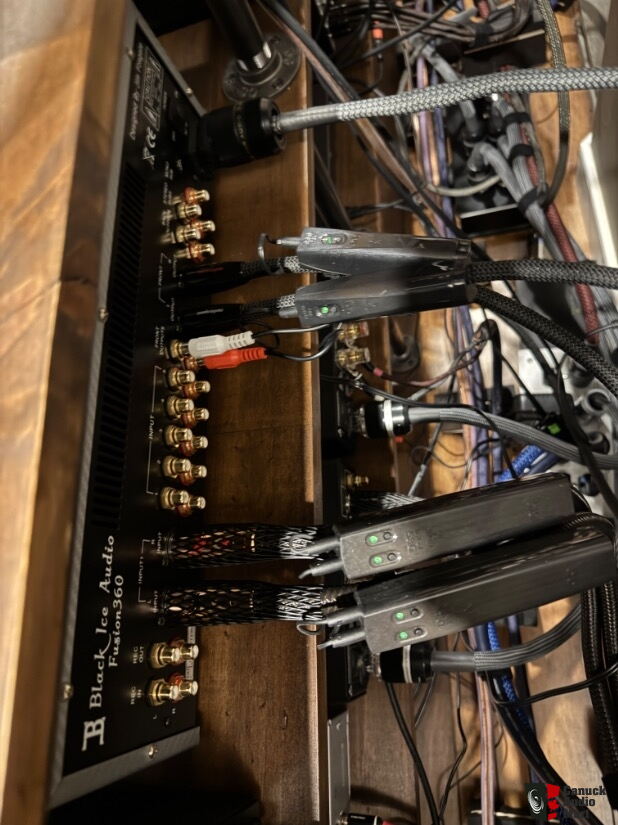 Black Ice Audio F360 preamp! Photo #5395503 - Canuck Audio Mart