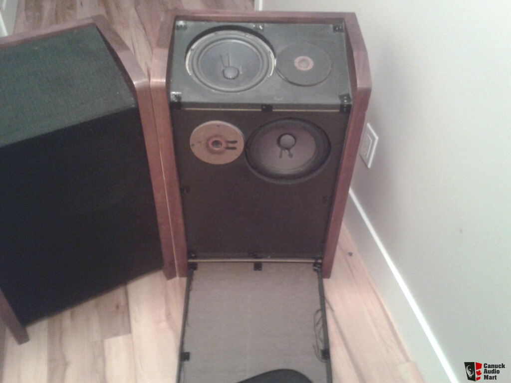 EPI M201 Rare Vintage Speakers Photo #539553 - Canuck Audio Mart
