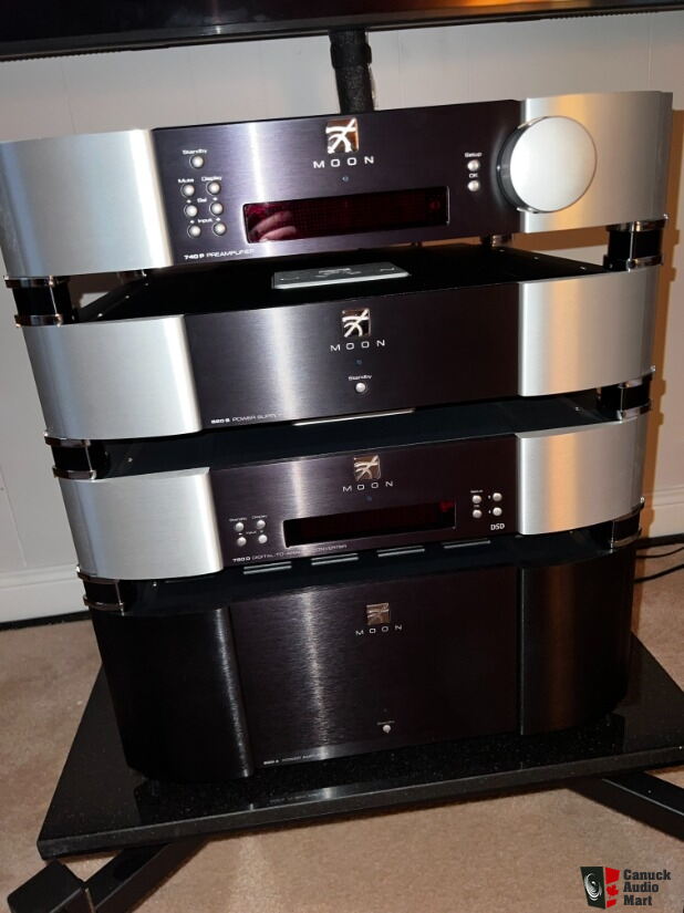 Moon by Simaudio 860aV2 Photo #5398300 - Canuck Audio Mart
