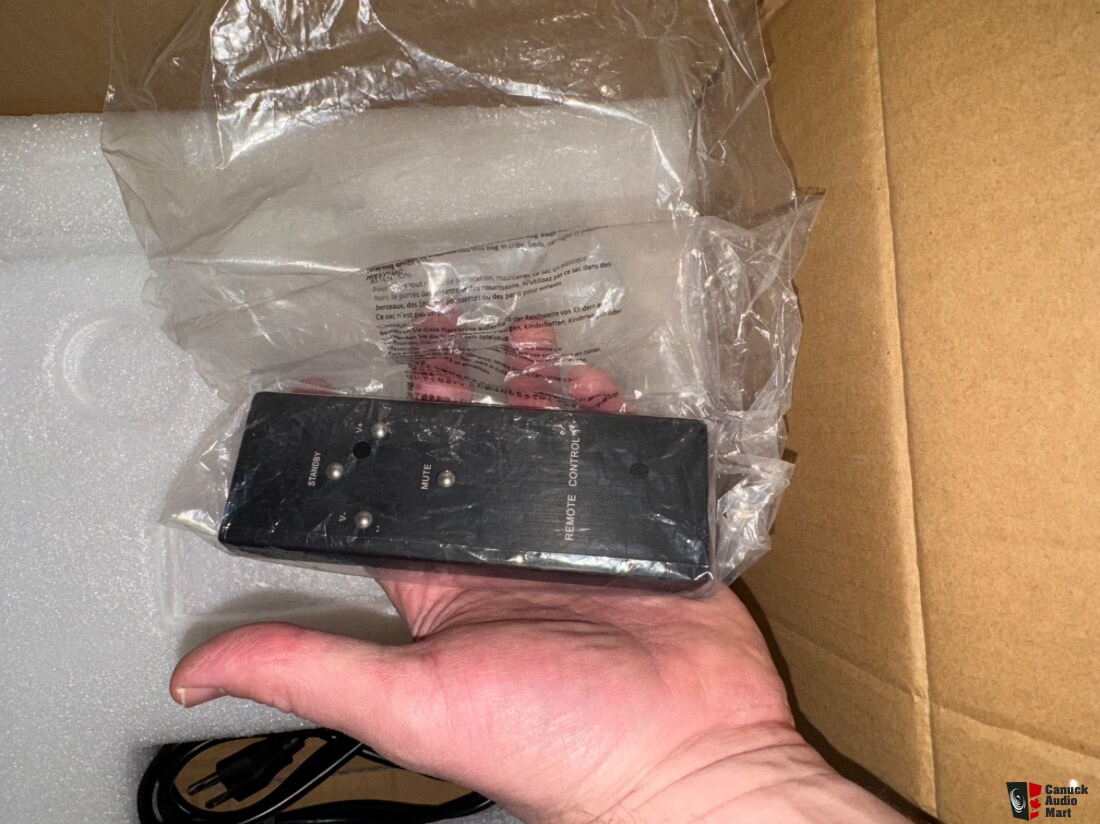 Black Ice Audio F360 preamp! Photo #5403106 - Canuck Audio Mart
