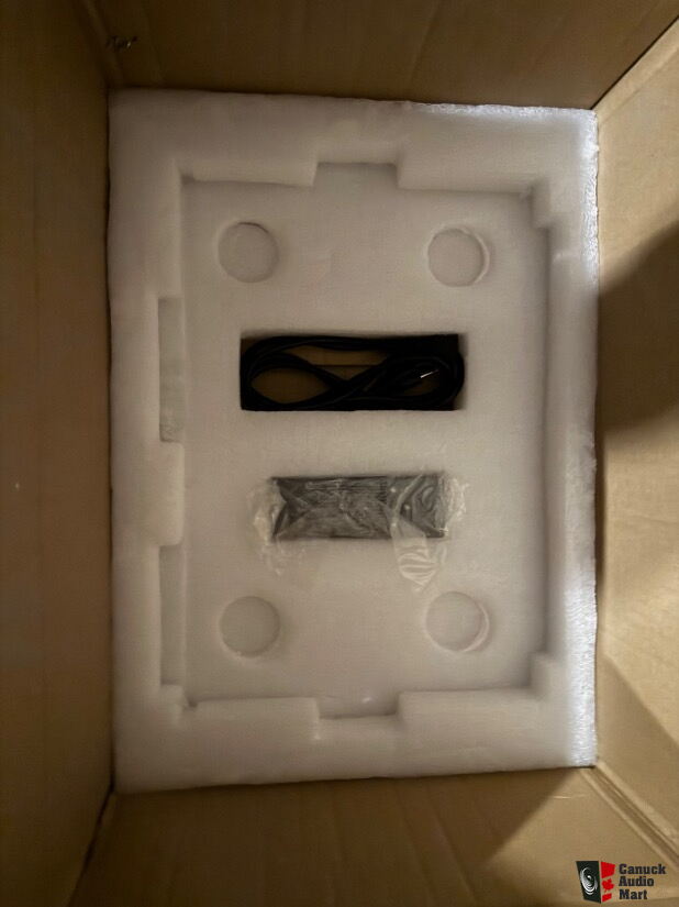 Black Ice Audio F360 preamp! Photo #5403108 - Canuck Audio Mart