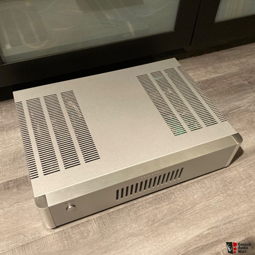 Rotel RB-1572 Power Amplifier Photo #5406671 - Canuck Audio Mart