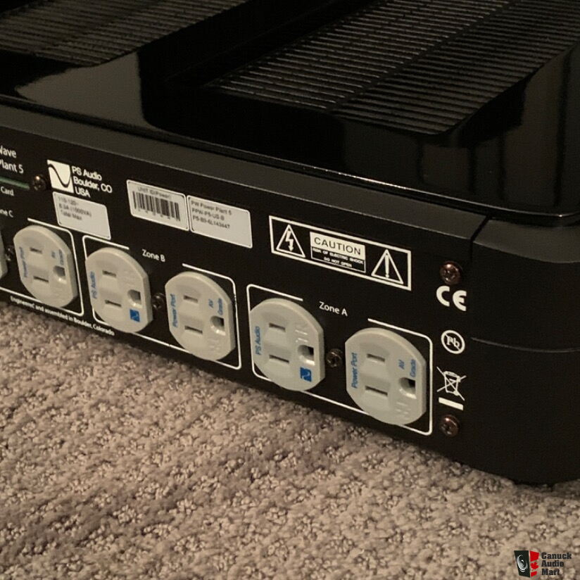 PS Audio PerfectWave Power Plant 5 Photo #5413146 - Canuck Audio Mart