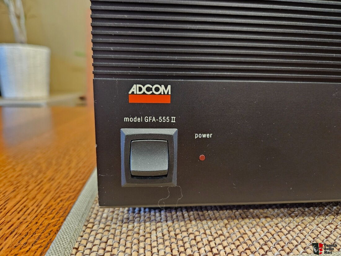 Adcom GFA-555II 200 Watt per channel power amplifier Photo #5414174 ...