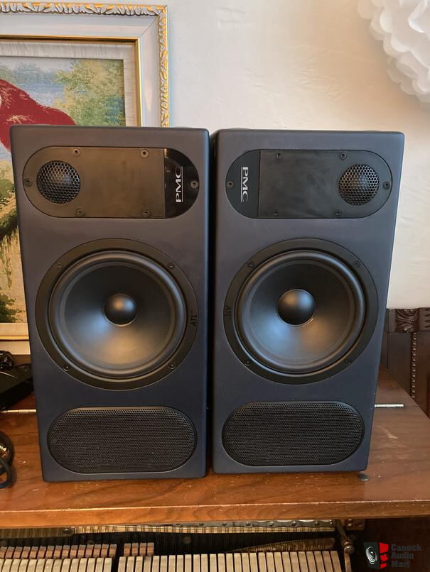 Beautiful PMC twotwo6 studio monitors Photo #5415713 - Canuck Audio Mart