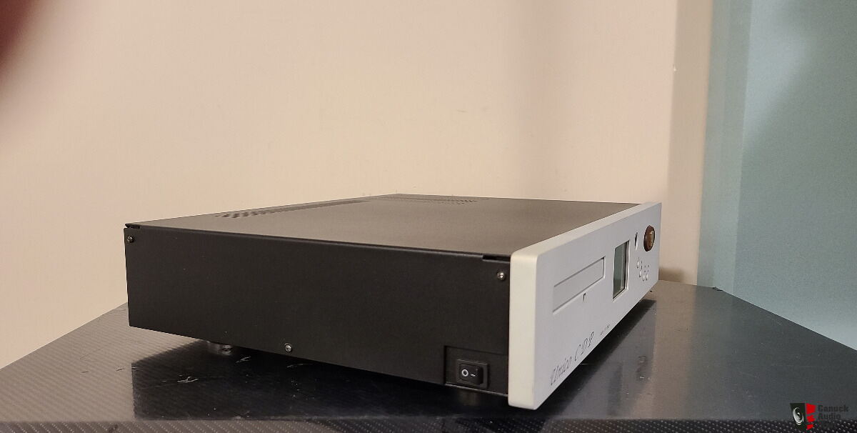 Unison Research Unico CD-P Tube CD Player Photo #5421839 - Canuck Audio ...
