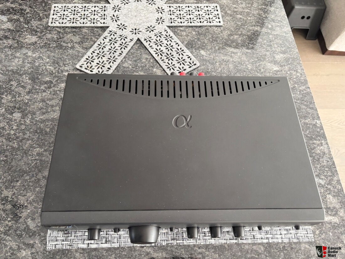 Arcam Alpha 7 Integrated Amplifier Photo #5429183 - Canuck Audio Mart