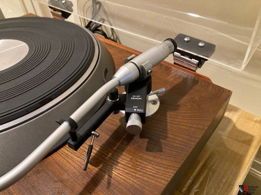 Denon DP-7000 top model turntable Photo #5430196 - Canuck Audio Mart