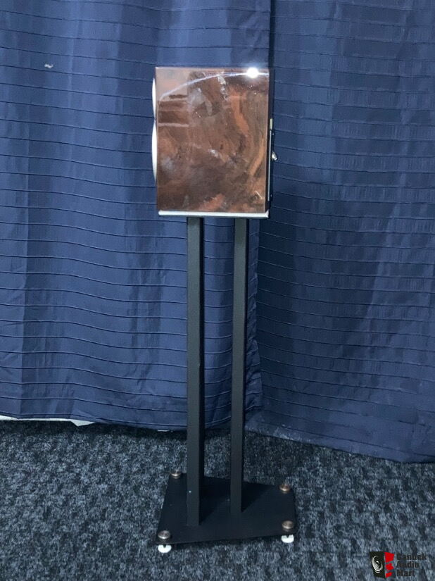 Dali Menuet SE ,with stands Photo #5431587 - Canuck Audio Mart