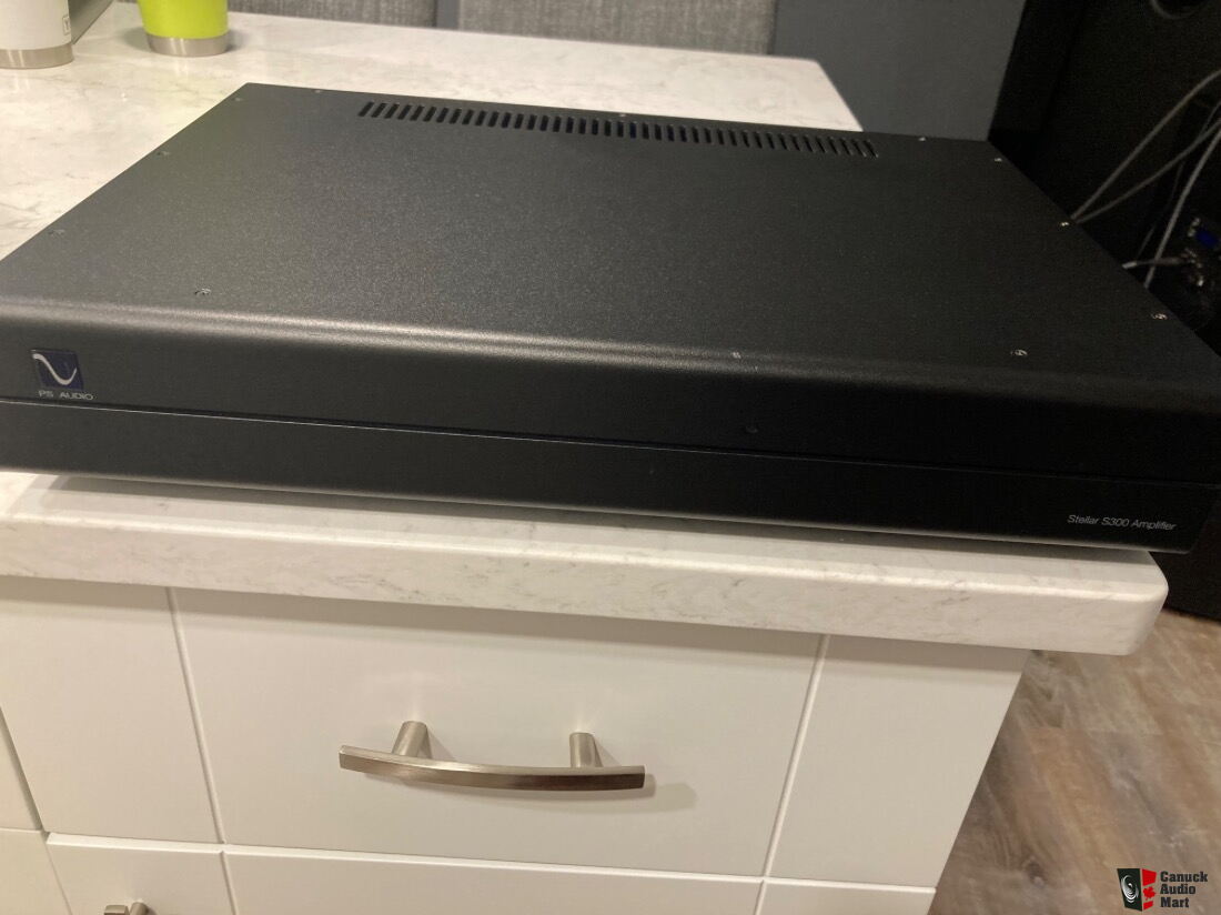 PS Audio S300 Black Stereo Amplifier For Sale - Canuck Audio Mart