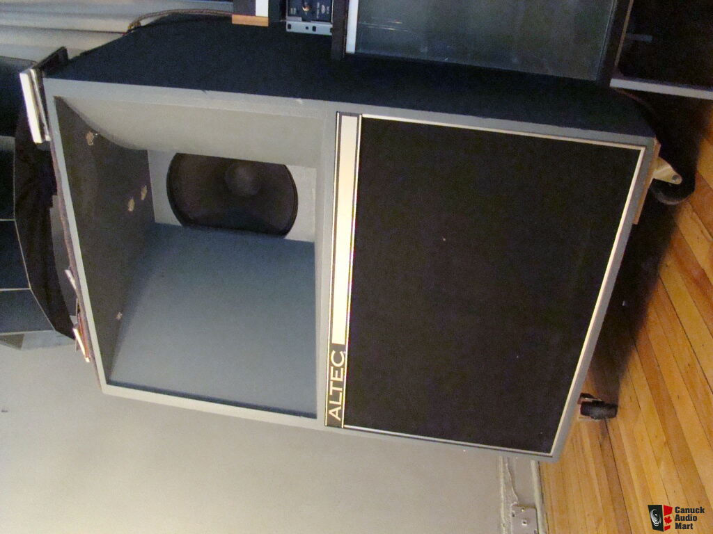 Altec voice of the theatre 828 cabinets Photo #544939 - US Audio Mart