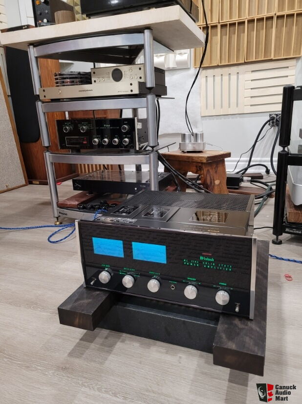 McIntosh MC2105 power amp Photo #5451248 - Canuck Audio Mart