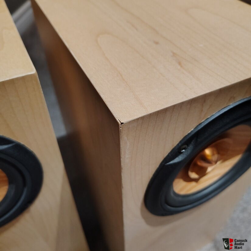 Unity Audio Whitewater v2 speakers, maple veneer Photo #5453590 ...