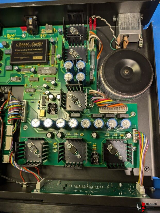 Classé audio CDP-1 with original remote Photo #5456332 - Canuck Audio Mart