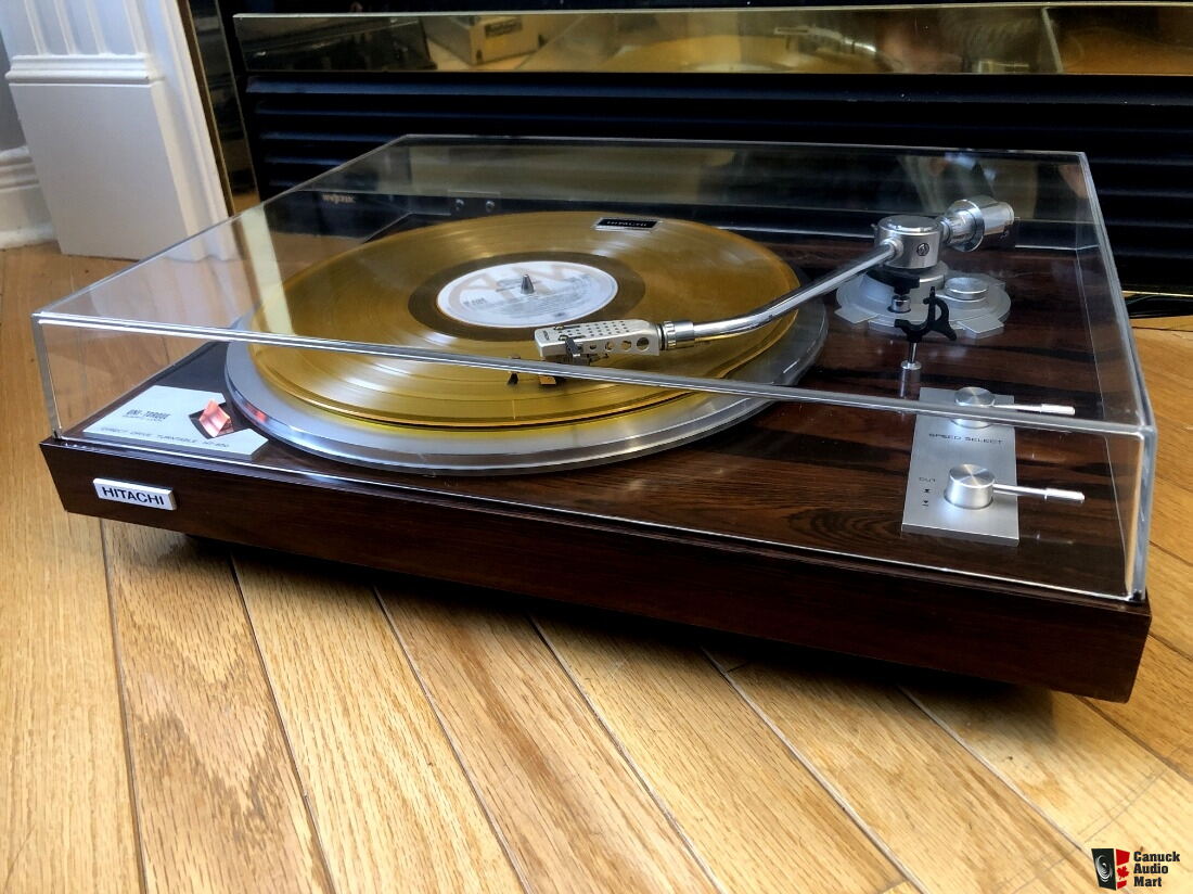 Hitachi HT-550 Quartz-Lock Direct Drive Auto Return Turntable in ...