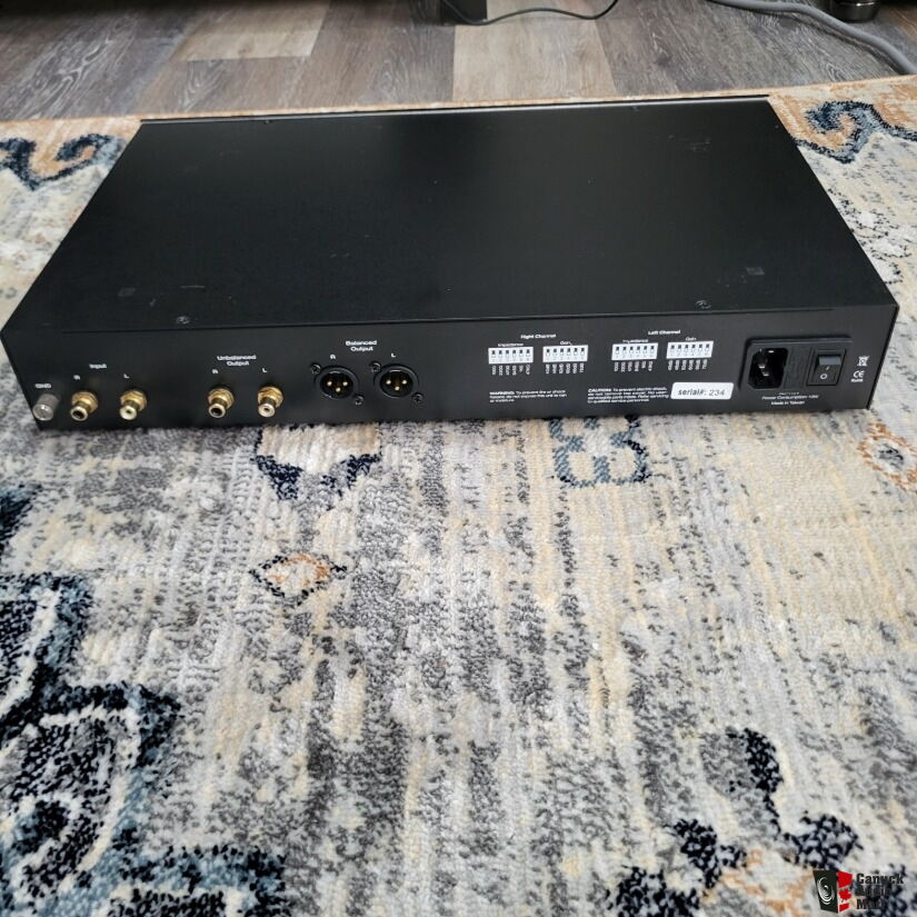 Mies P1000 phono pre amp Photo #5462387 - Canuck Audio Mart