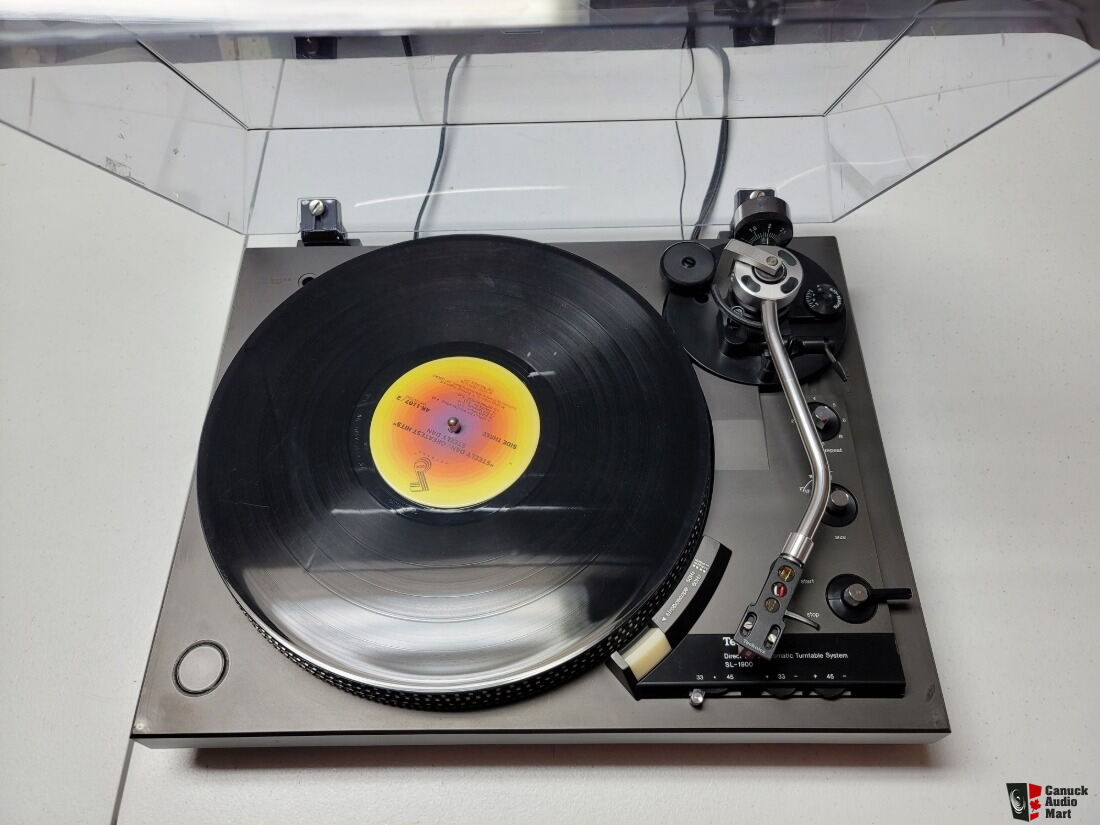 Technics SL-1900 Turntable Photo #5468010 - Canuck Audio Mart