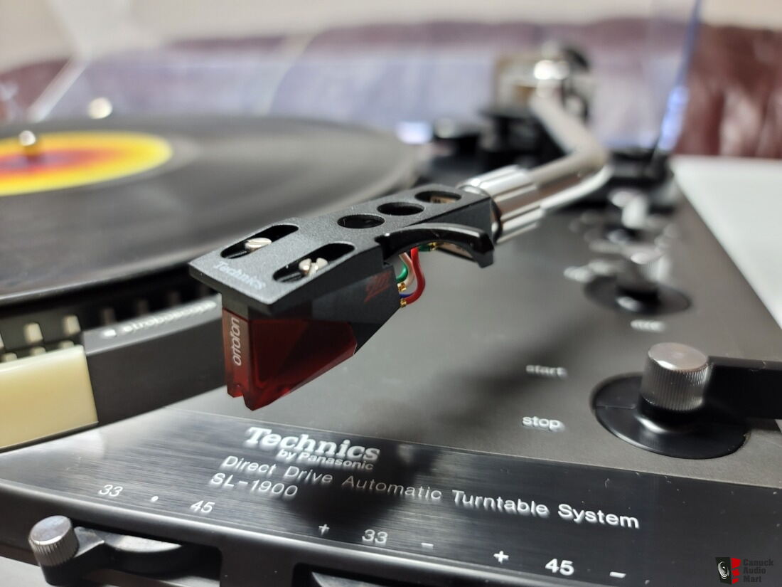 Technics SL-1900 Turntable Photo #5468010 - Canuck Audio Mart