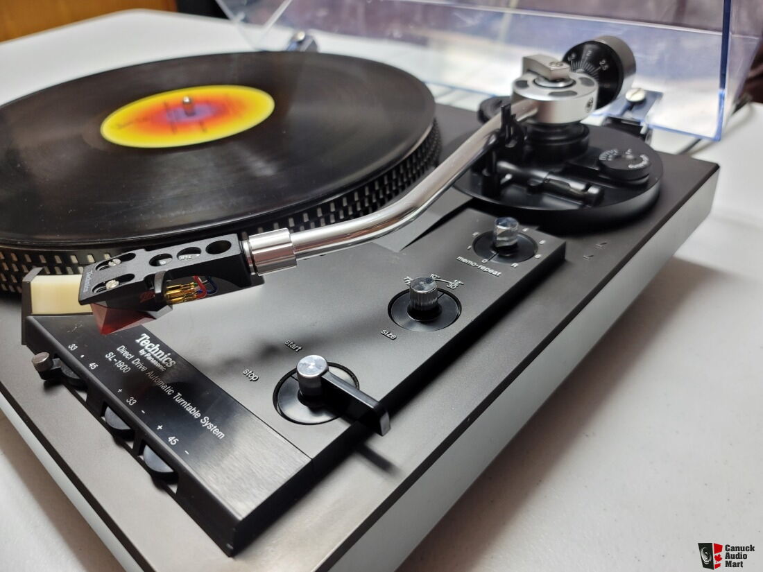 Technics SL-1900 Turntable Photo #5468007 - Canuck Audio Mart