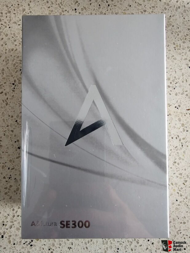 Astell&Kern SE300 new in sealed box Photo #5470045 - Canuck Audio Mart