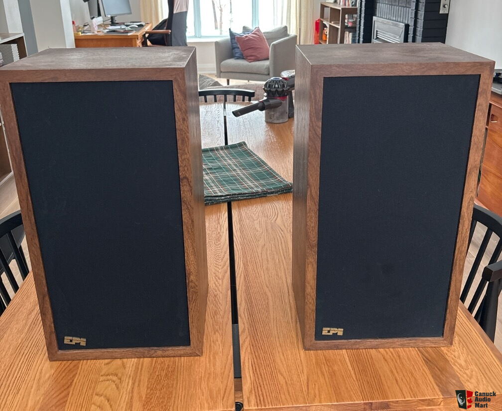 EPI 100V Bookshelf Speakers Photo #5472487 - Canuck Audio Mart