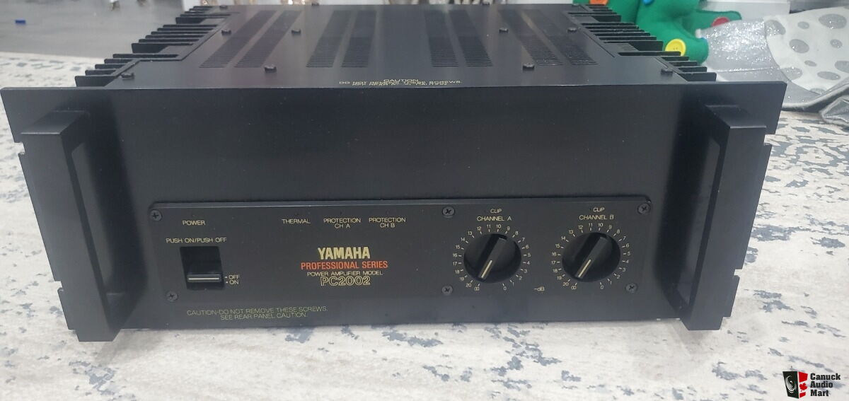 Yamaha pc2002 power amplifier Photo #5472604 - Canuck Audio Mart