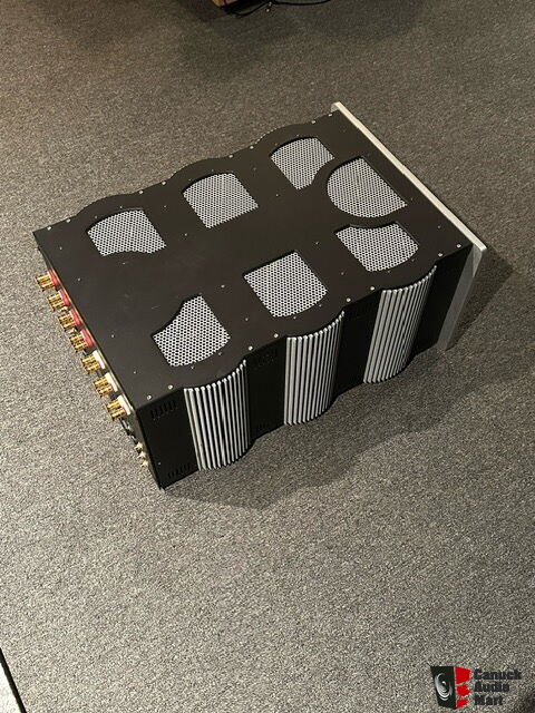 moon titan amplifier Photo #5475503 - Canuck Audio Mart