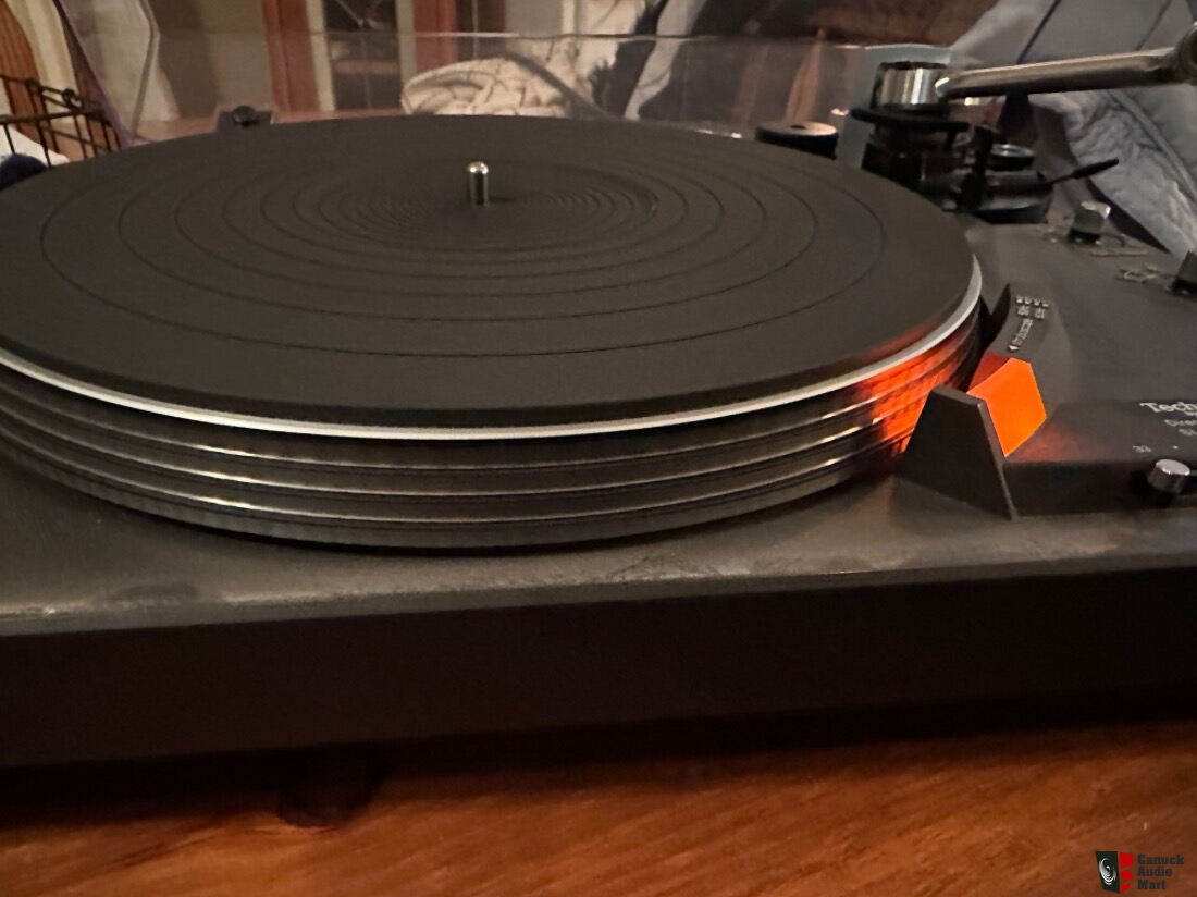 Technics SL1900 Turntable Photo #5481946 - Canuck Audio Mart