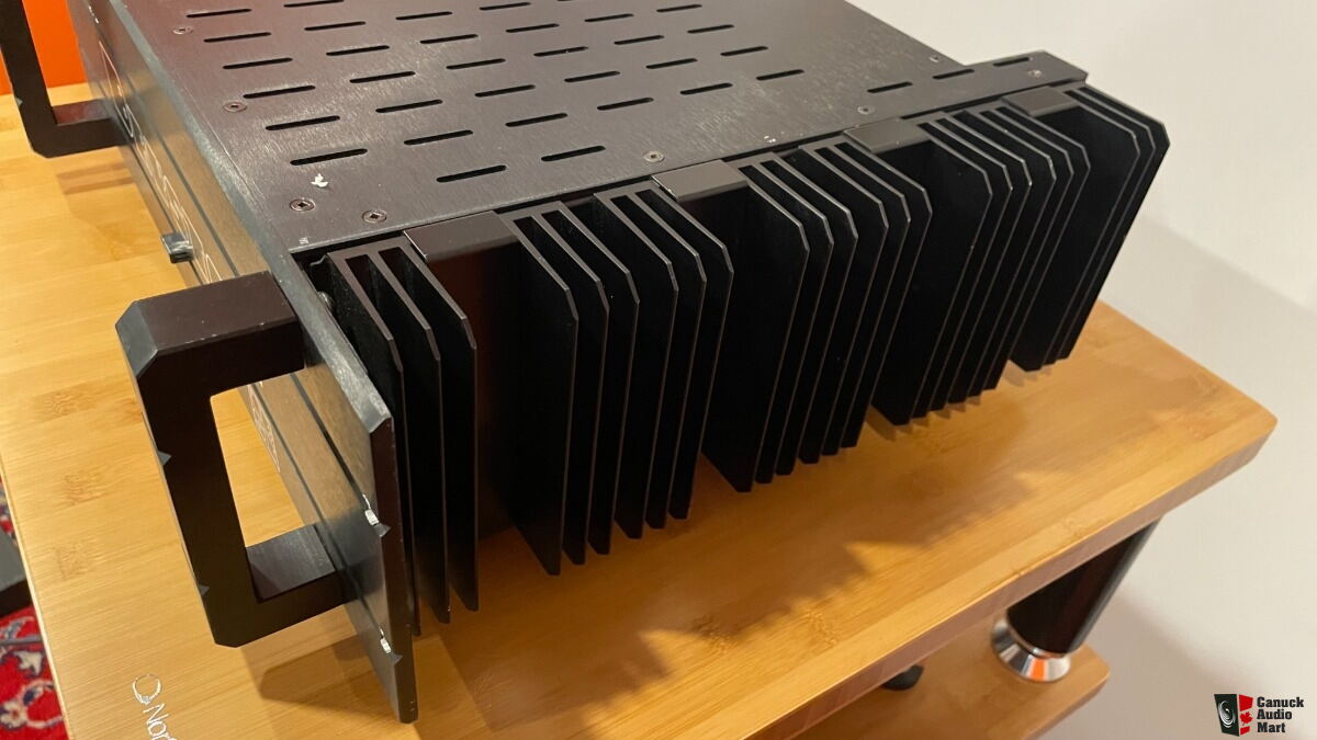 Legendary Bryston Power Amp 4B-ST PRO, FREE GTA Delivery FEW DAYS ...