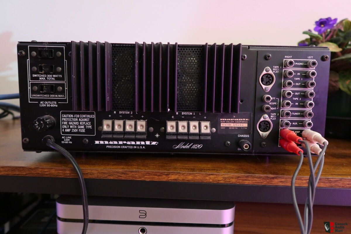 Marantz 1120 Integrated Stereo Amplifier in excellent condition Photo ...