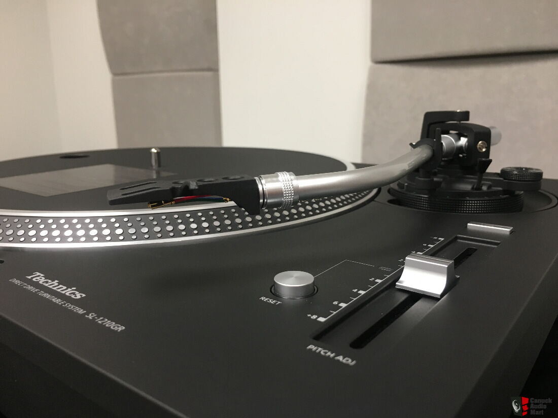 Technics SL-1210GR Turntable Photo #5499263 - Canuck Audio Mart