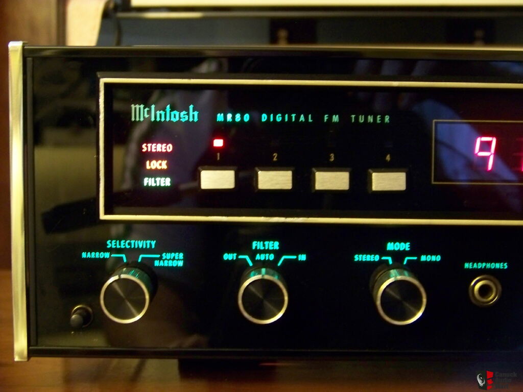 McItosh MR80 fm tuner Photo #550708 - Canuck Audio Mart